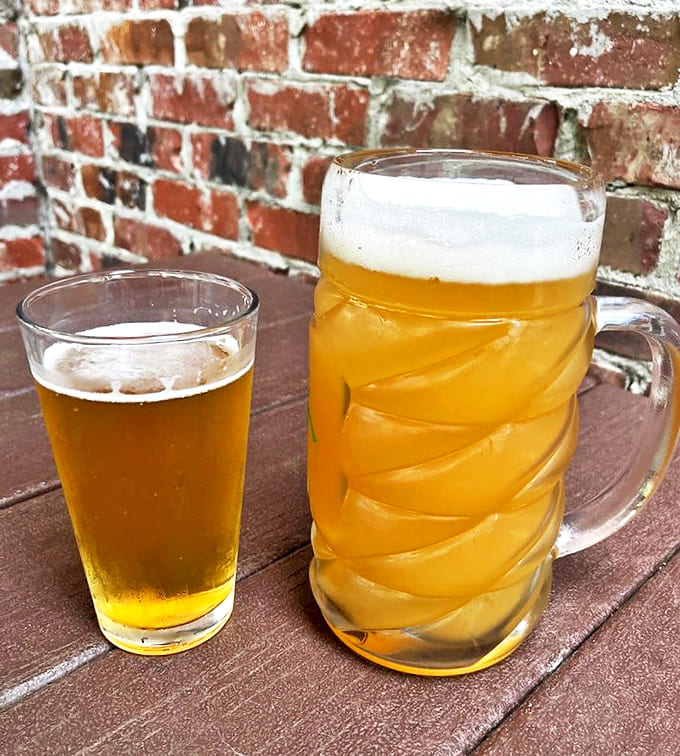 Liquid sunshine in a glass! Crooked Can's perfectly poured brews capture Florida's golden light and showcase the clarity of well-crafted beer.