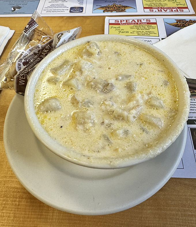 The seafood chowder arrives steaming hot with oyster crackers, a creamy dream that locals drive miles to enjoy.