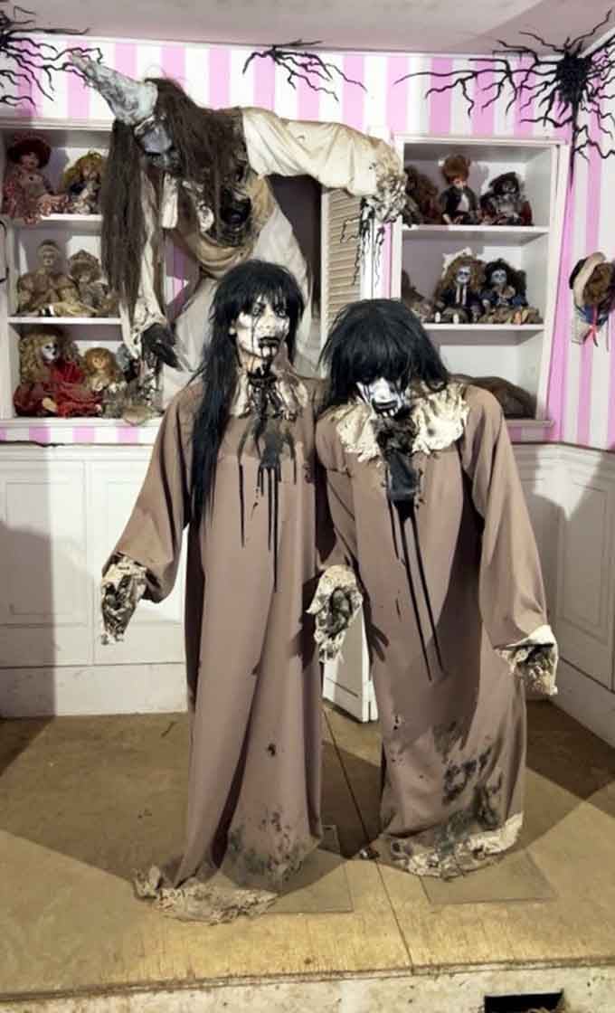 These zombie dolls prove that combining childhood innocence with horror creates nightmare fuel that'll haunt your dreams for weeks, you're welcome.