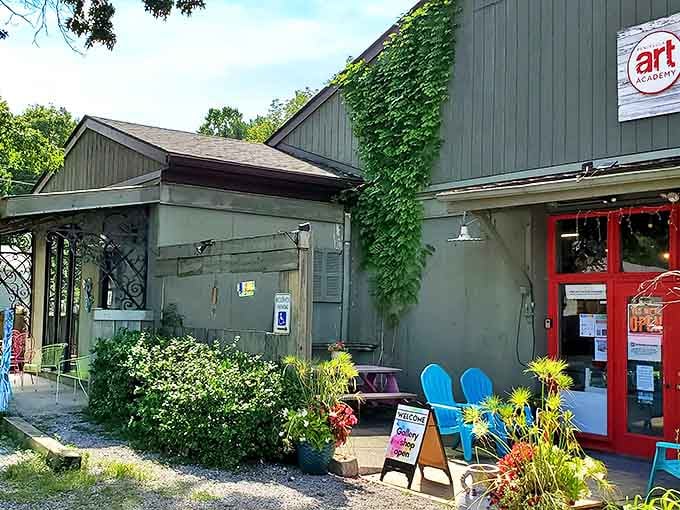 Peninsula Art Academy Creativity blooms behind these ivy-covered walls, where local artists transform inspiration into masterpieces.