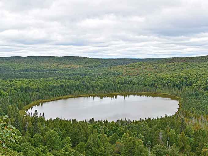 From this vantage point, Oberg Lake looks like someone carefully painted it into the landscape, then stepped back and said, "Yeah, that'll do."