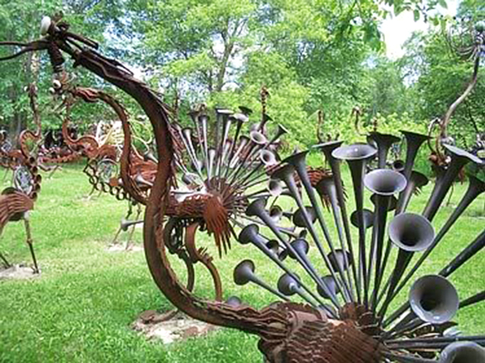 Dr. Evermor's 300-ton cosmic dream machine proves one man's junk is another's intergalactic masterpiece. 