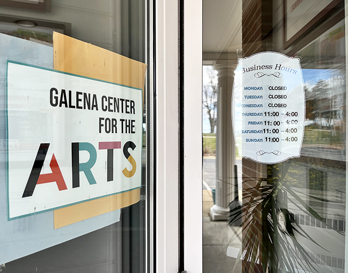 The Galena Center for the Arts: where regional creativity gets the gallery space it richly deserves.