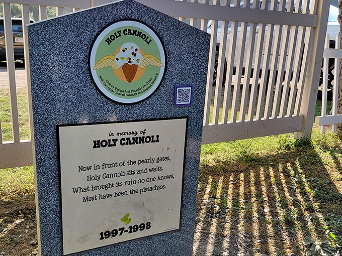 Holy Cannoli (1997-1998): "Now in front of the pearly gates, Holy Cannoli sits and waits." Those pistachios were apparently the final straw.