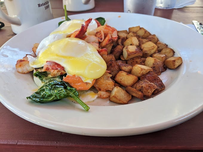 Behold, the Beyonc&eacute; of breakfasts! This lobster benedict is ready for its close-up and your taste buds.
