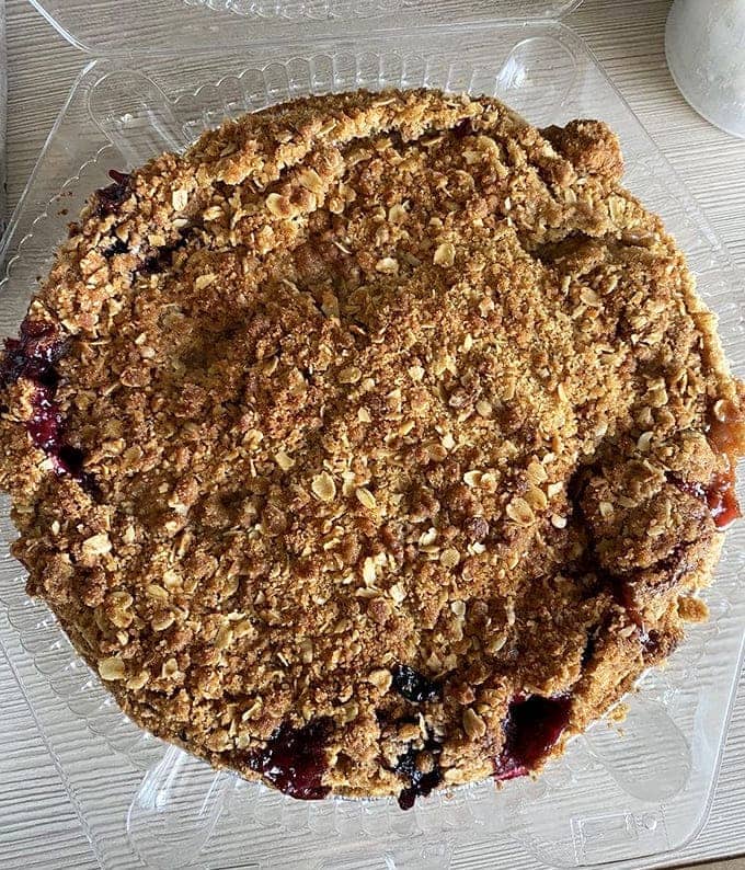 A whole berry crumb pie that could bring about world peace if given the chance to be shared at international summits.