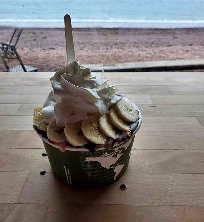 Fresh banana slices nestled in creamy custard prove that fruit and dessert can absolutely be best friends who bring out each other's best qualities.