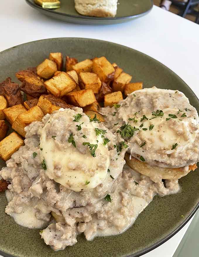 Those golden home fries alongside the legendary biscuits and gravy create a breakfast plate worthy of its own fan club.