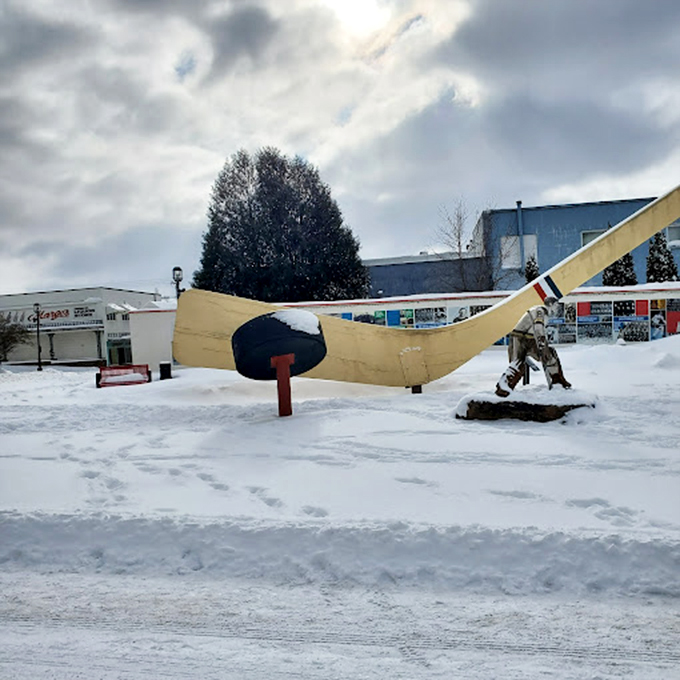 Slap shot central! This stick's big enough to make Wayne Gretzky look like he's playing mini-golf.