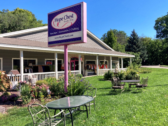 Step onto this porch and into a world of guilt-free indulgence. Your next great find could fund someone's brighter tomorrow.