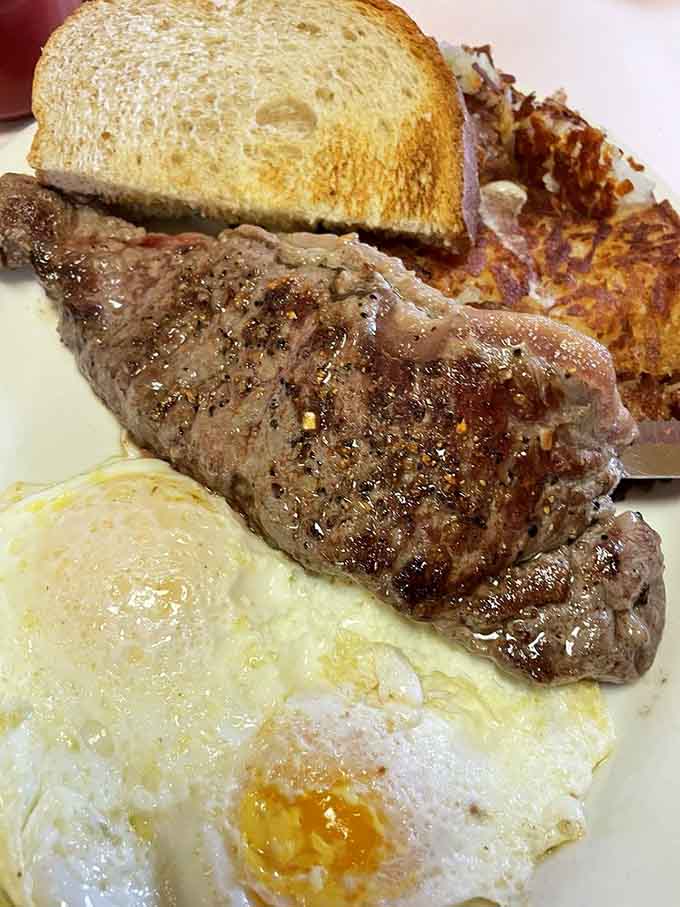 Look at that gorgeous sear on the steak, those perfectly cooked eggs, and tell yourself you don't need this in your life right now.