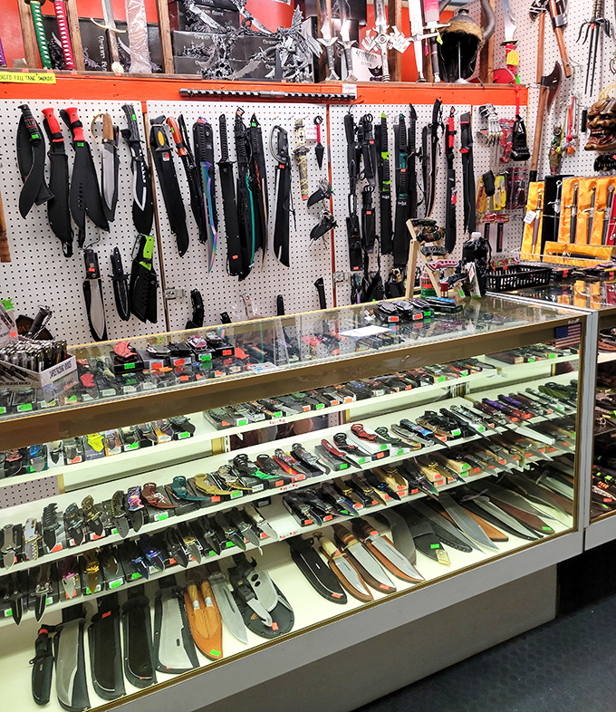 This knife display could outfit a small army or just help you finally get that perfect kitchen set your cooking deserves.