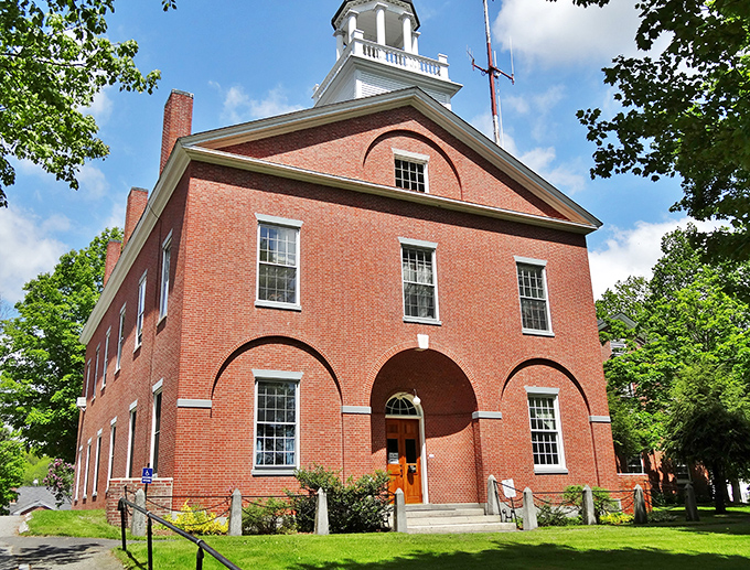 The stately Lincoln County Courthouse has been dispensing justice since 1824 &ndash; proving that even small towns can have impressively grand civic architecture.