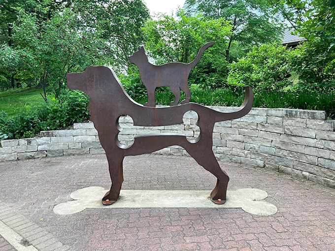Even man's best friend gets in on the artistic action. This good boy stands guard over the Riverwalk, eternally waiting for the perfect autumn stick.