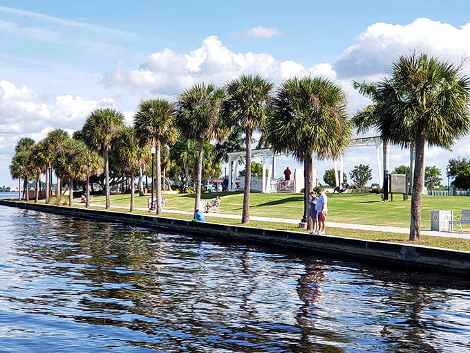 The Harborwalk offers waterfront strolling without the crowds &ndash; where pelicans dive-bomb for lunch and humans slow down to watch.