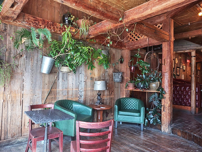 Leather armchairs and wooden beams create a space so inviting you'll want to curl up with your latte and write the great American novel.