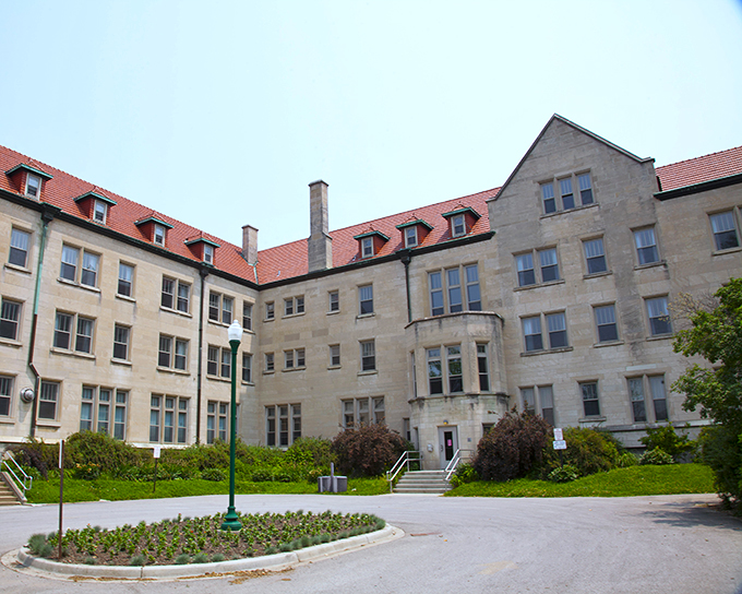 This stately brick building proves that dorm life can be downright regal. Just imagine the pillow fights in those turrets!