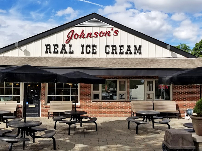 Is it a barn? Is it a house? No, it's ice cream heaven! Johnson's charming exterior is like a warm hug for your eyes, but wait till you taste their creamy concoctions. This Bexley landmark has been proving that happiness comes in scoops since the '50s. Grab a cone and join the party!