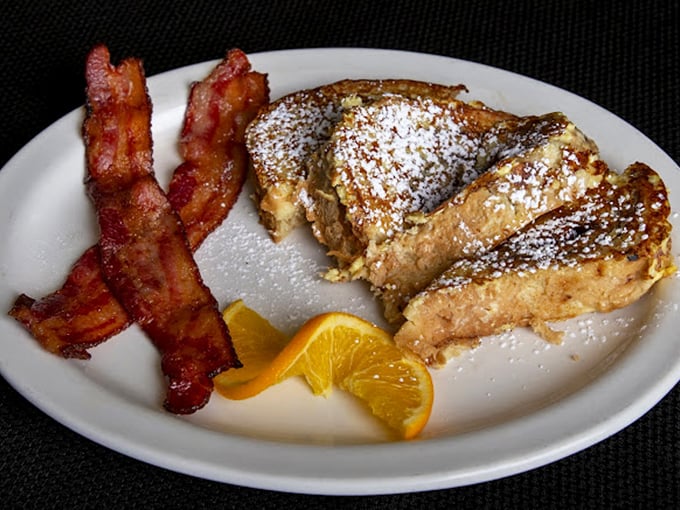 Breakfast of champions? More like breakfast of food gods. Mo's French toast will ruin all other breakfasts for you.