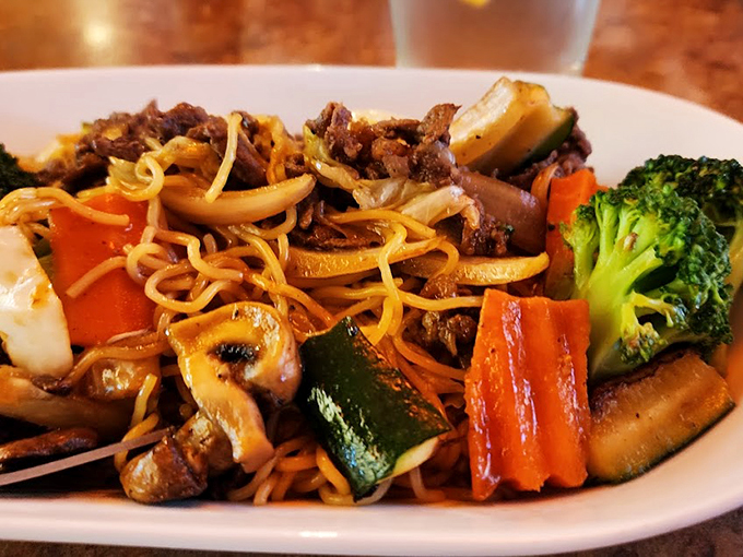 Round two of flavor heaven! This bulgogi yakisoba is so good, you might forget how to use chopsticks and resort to face-planting.