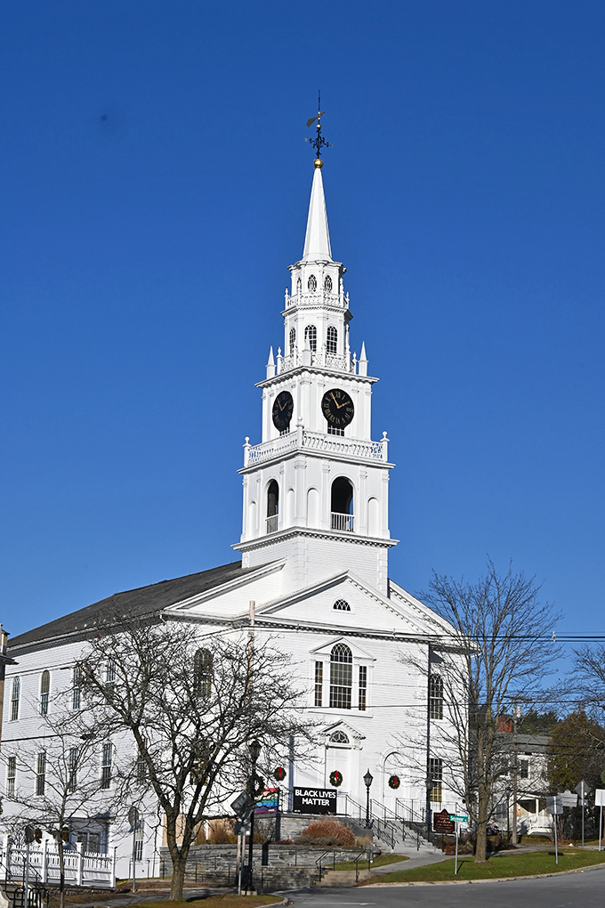 Middlebury Congregational Church: That classic white steeple piercing Vermont's blue sky isn't just photogenic &ndash; it's been calling the community together for centuries.