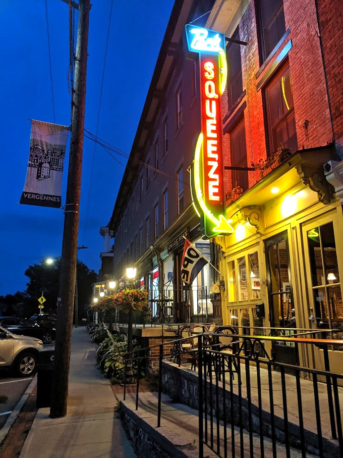 When the neon calls, you must answer. Park Squeeze lights up the night like a culinary lighthouse.