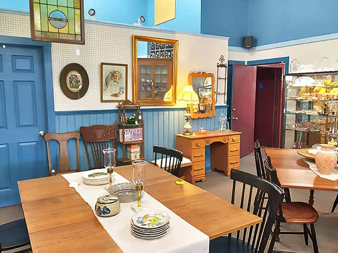 Modern meets vintage in this stylish furniture display, where yesterday's living room sets await their second act in today's design-savvy homes.