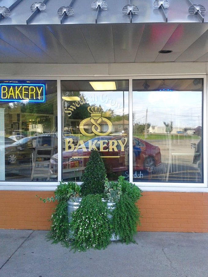 Cardamom, cinnamon, and pure joy&mdash;oh my! Step into this bakery and prepare for a flavor explosion that will transport you straight to Stockholm.