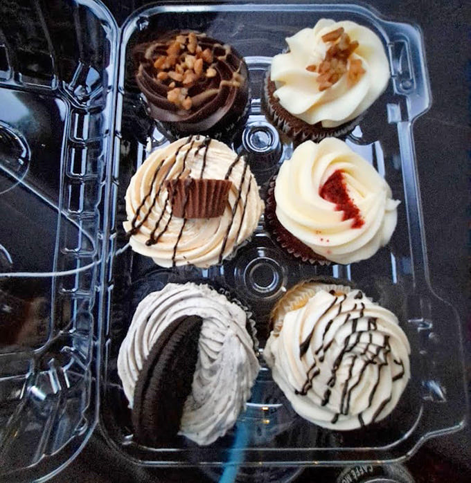 These cupcakes are dressed to impress with swirls of frosting that promise sweetness in every single bite, no disappointments here.