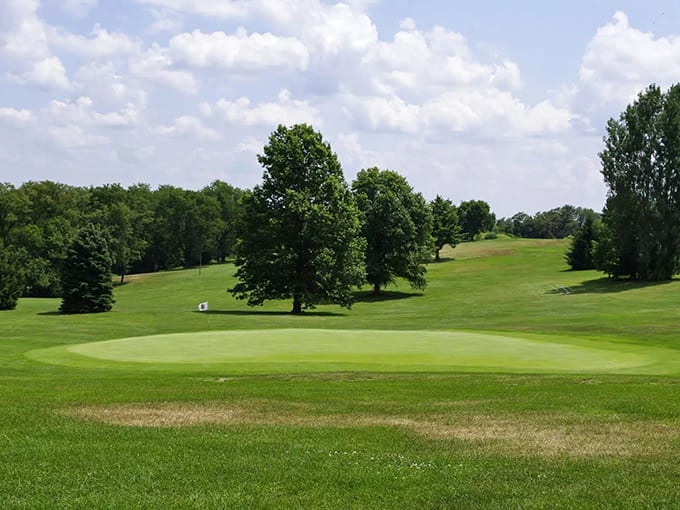 Bec-Wood Hills Golf Course showcases meticulously maintained greens surrounded by mature trees that frame each shot with natural splendor.