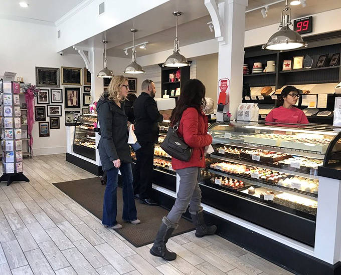 Happy diners, hearty portions, and homestyle charm. It's not just a meal, it's a slice of Americana.