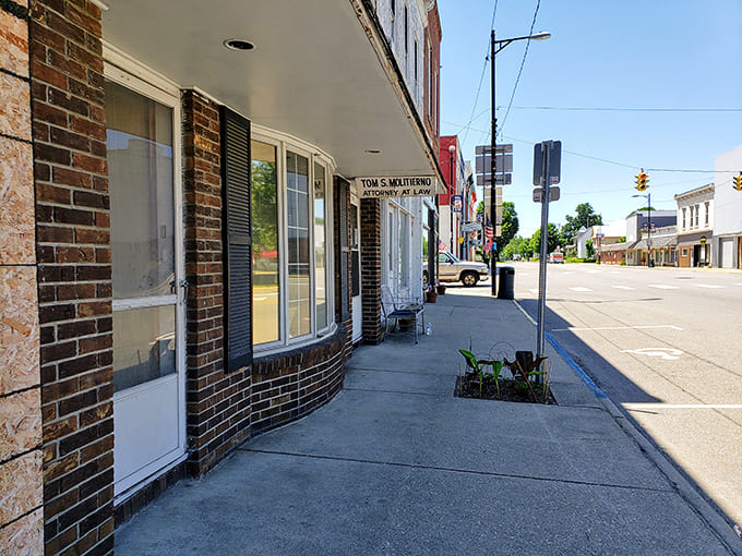 Fayette's welcoming sidewalks invite leisurely window shopping without the elbow-to-elbow crowds of big city retail districts.