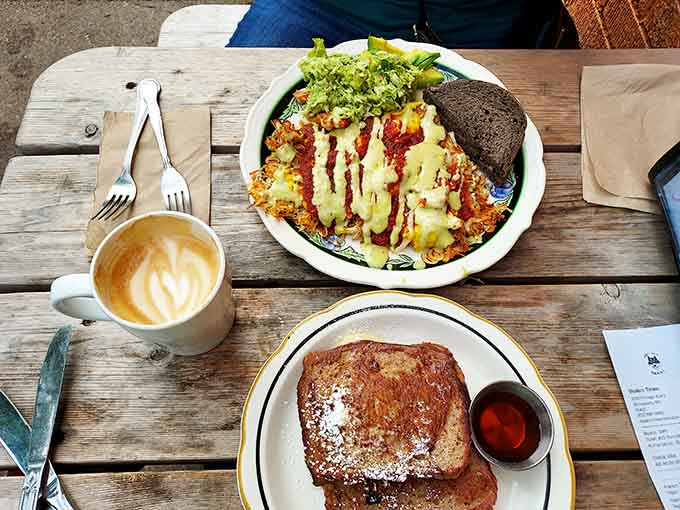 French toast dusted with powdered sugar arrives looking magazine-ready, but tastes even better than it photographs, which is saying something.