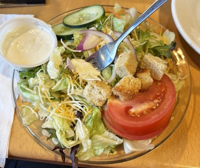 Even the salads here come loaded with fresh ingredients and generous toppings that make eating vegetables actually enjoyable.