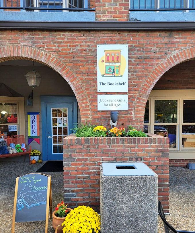 Books and gifts for all ages! This inviting storefront is like a warm hug for your inner bookworm.