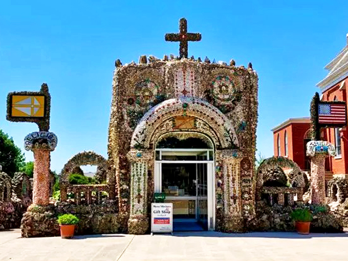 Vegas chapels, eat your heart out. This sparkling shrine proves that sometimes, more is more &ndash; way more. 