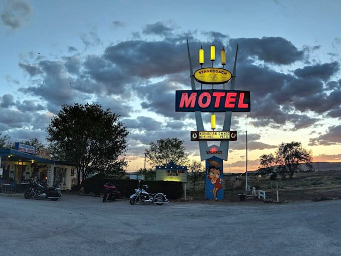 Twilight at the Stagecoach&mdash;where the neon glows and the spirit of Route 66 comes alive.