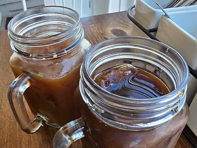 Mason jar iced coffees: where rustic charm meets caffeinated necessity. The perfect companion for pie-fueled adventures.