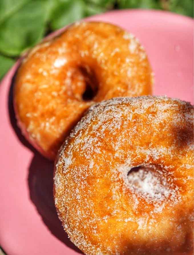 Glazed and sugar-dusted donuts that prove Mexican bakeries do rings of fried dough better than anyone else.