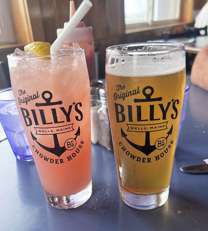 Refreshing raspberry lemonade and a local craft beer &ndash; the perfect liquid companions for your seafood feast at Billy's.
