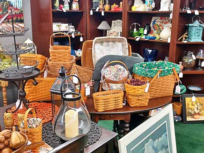 Longaberger heaven! These handcrafted baskets represent American craftsmanship at its finest – functional art that's stood the test of time.