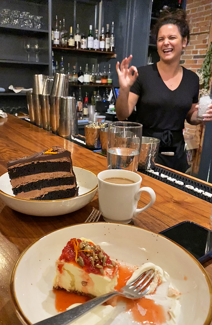 Behind every great dessert stands a passionate team – this chocolate cake and cheesecake duo steals the spotlight.