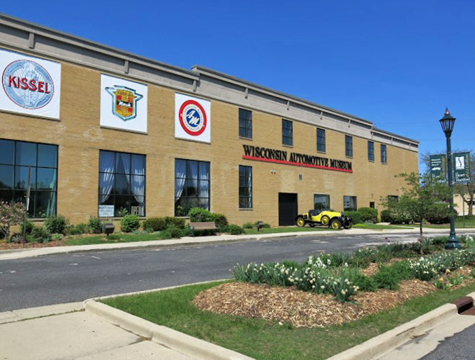 Ready to look under the hood? You'll see incredible classic cars and celebrate Wisconsin's auto history in Hartford!