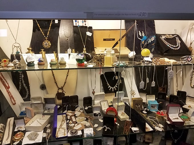 antiques mall of madison 3