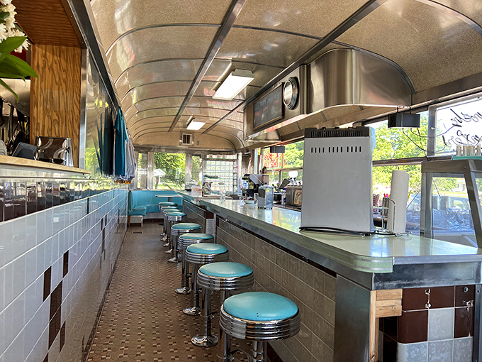archie's west bay diner 2