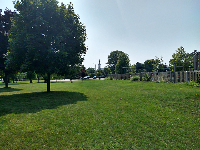 beach at port washington north beach park 4