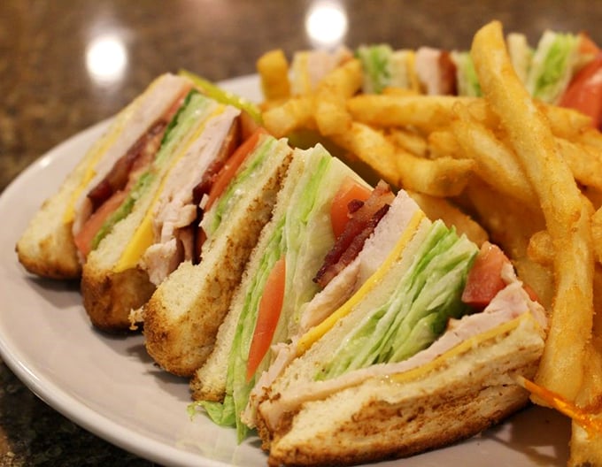 bloomingdale cafe breakfast & lunch 5