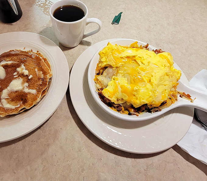 bloomingdale cafe breakfast & lunch 6