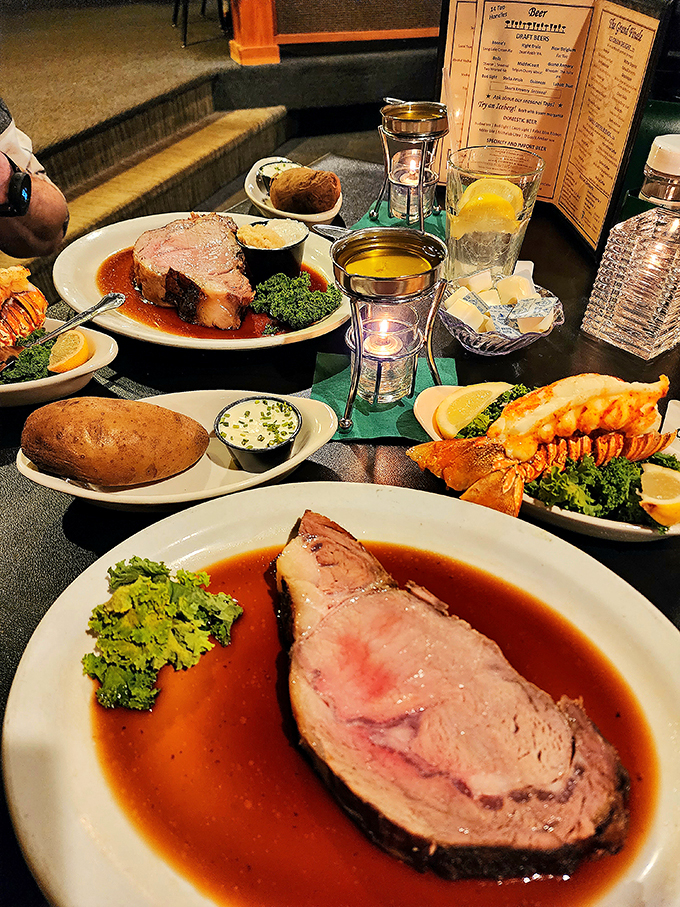 boone's long lake inn 4