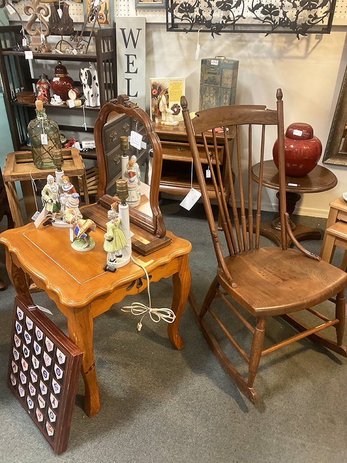 brass armadillo antique mall 9